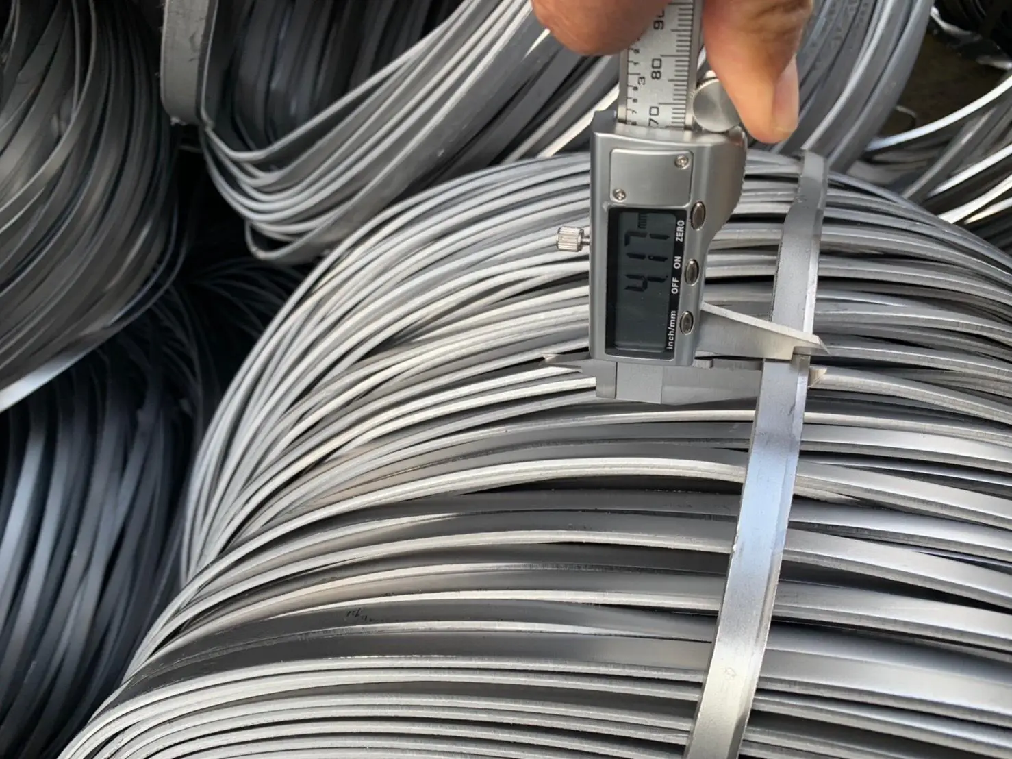 Coil Edge Cutting Scrap Metal - Tiger International Ltd