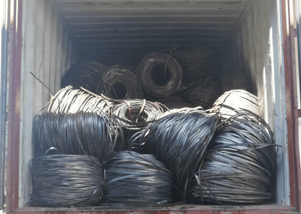 Side cutting trimming scrap metal - Tiger International Ltd