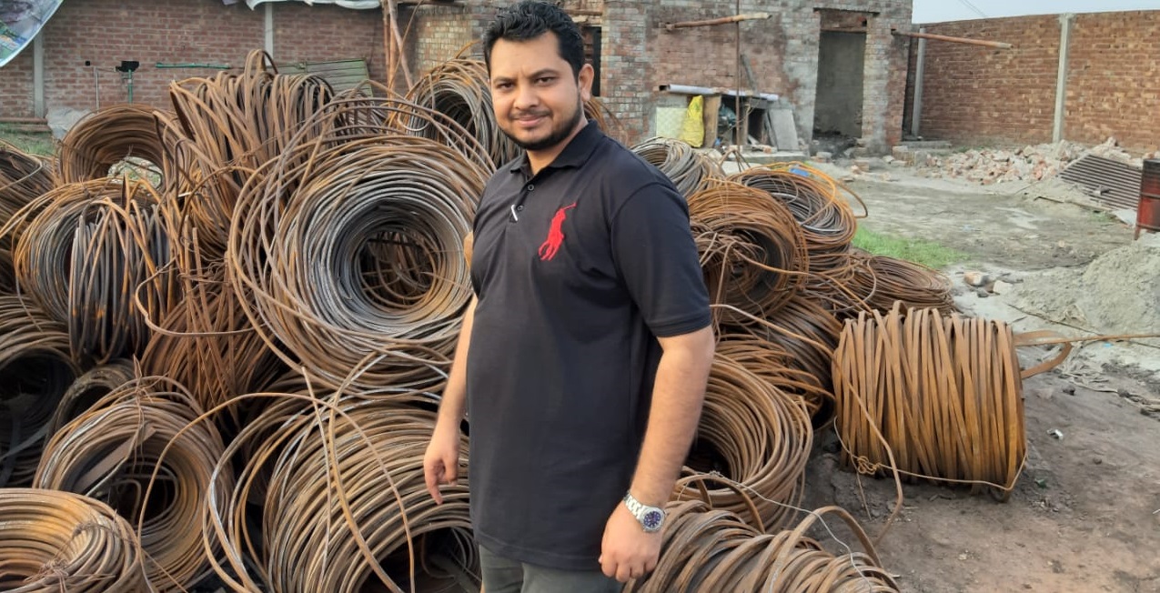 Hot rolled (HR) side edge scrap metal trimming handling